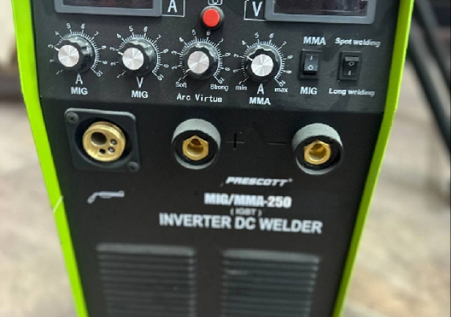 🔥🔥متوفر الآاان🔥🔥 ماكنه لحام CO2 250A